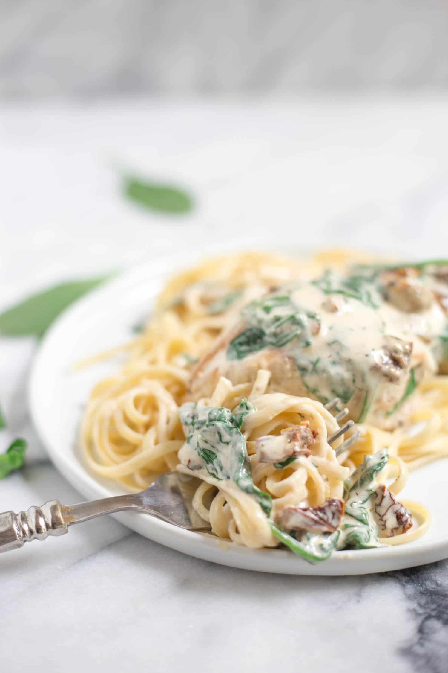 Tuscan Chicken for Two - Artzy Foodie